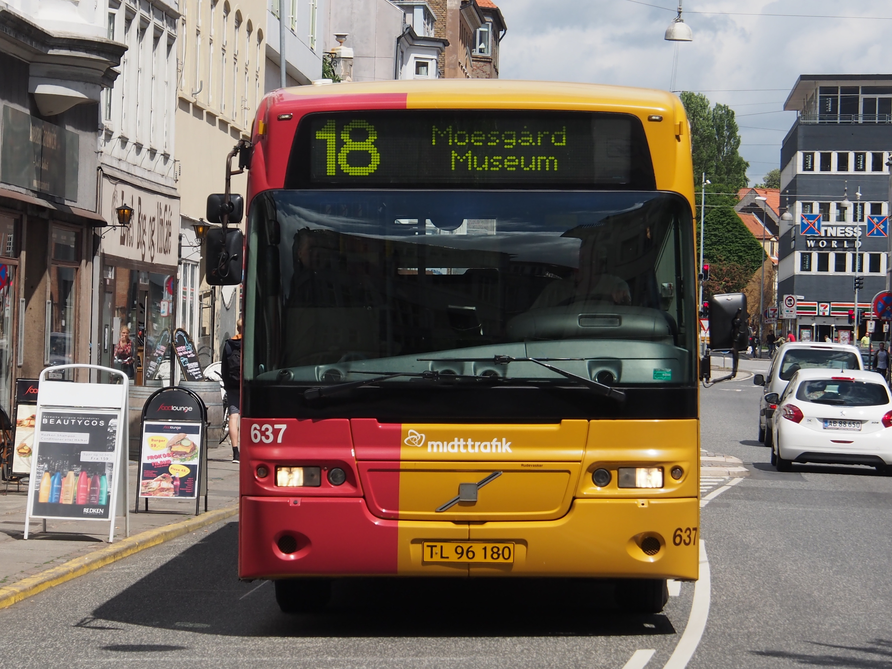 PhD school venue and transport | Connected Past